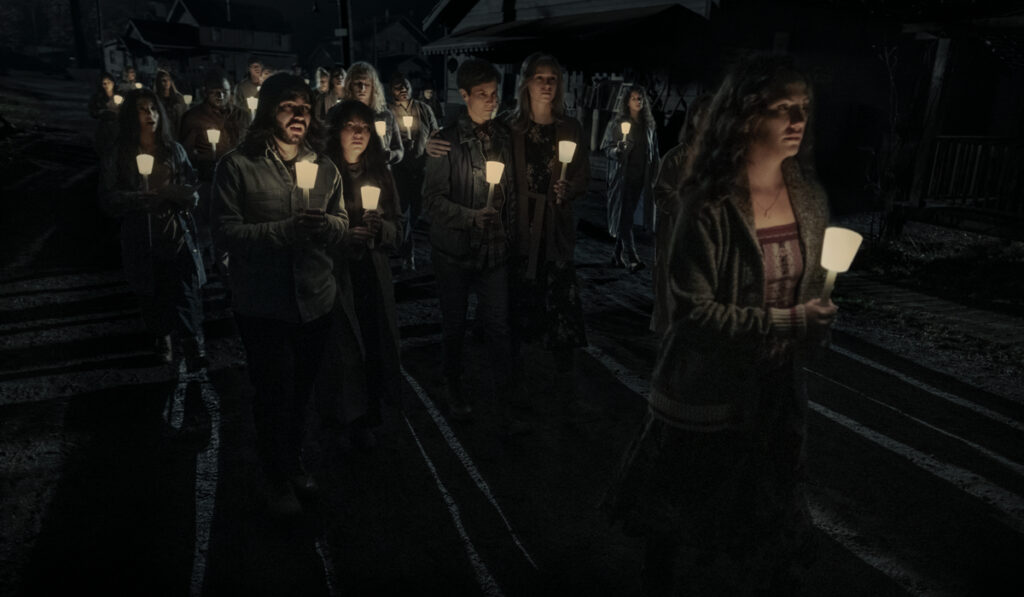 Come finisce Midnight Mass? Il finale