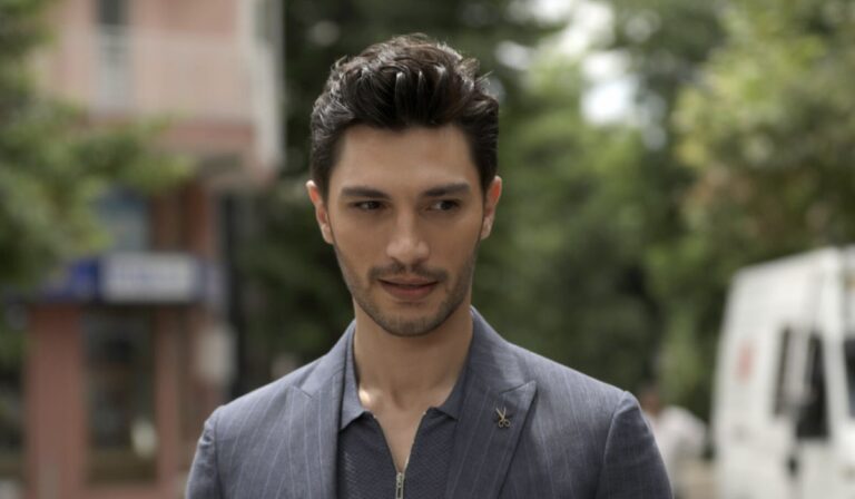 Love Reason Get Even cast: attori e personaggi